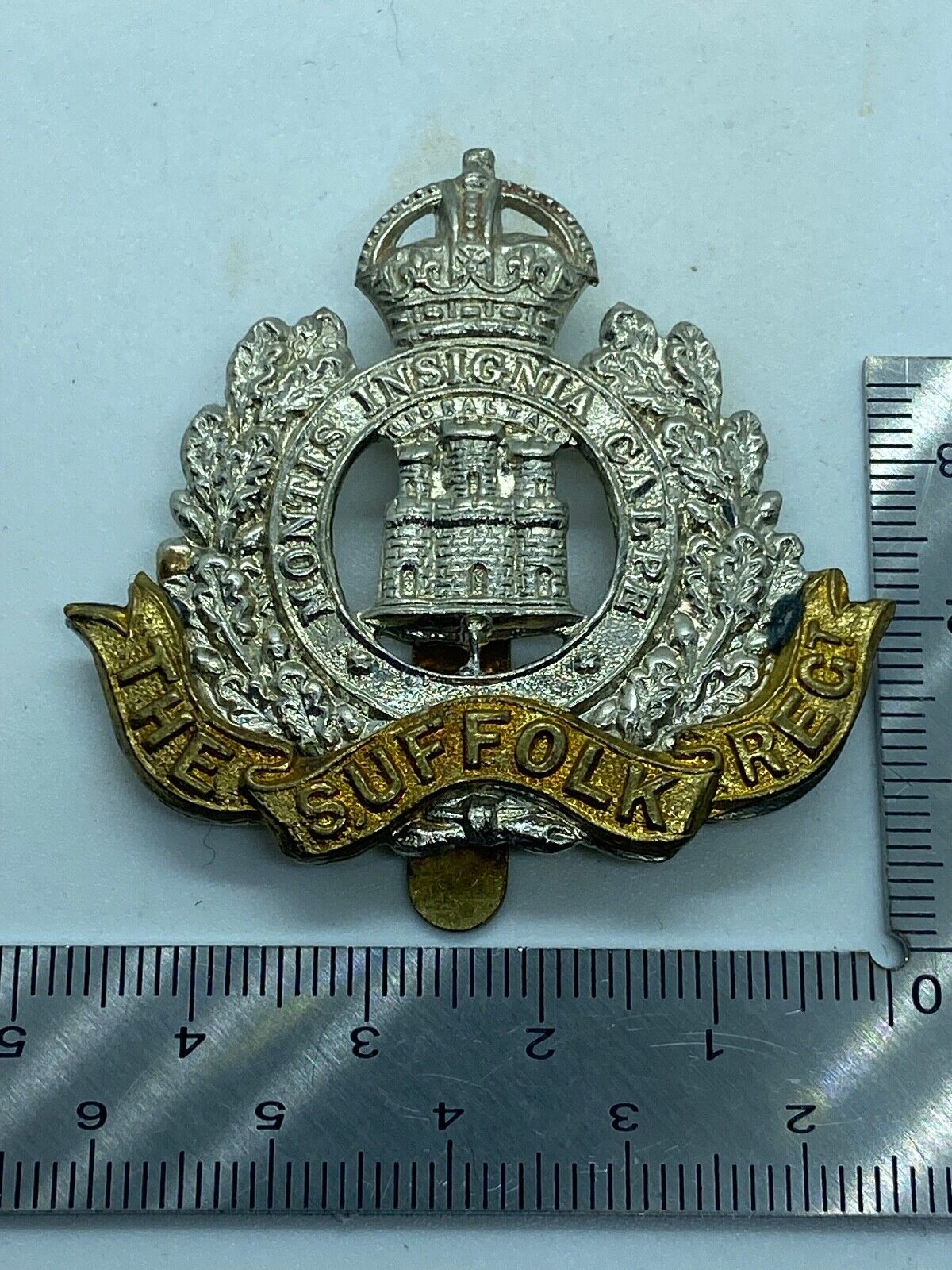 British Army WW1 / WW2 The Suffolk Regiment Cap Badge | For Sale | The ...