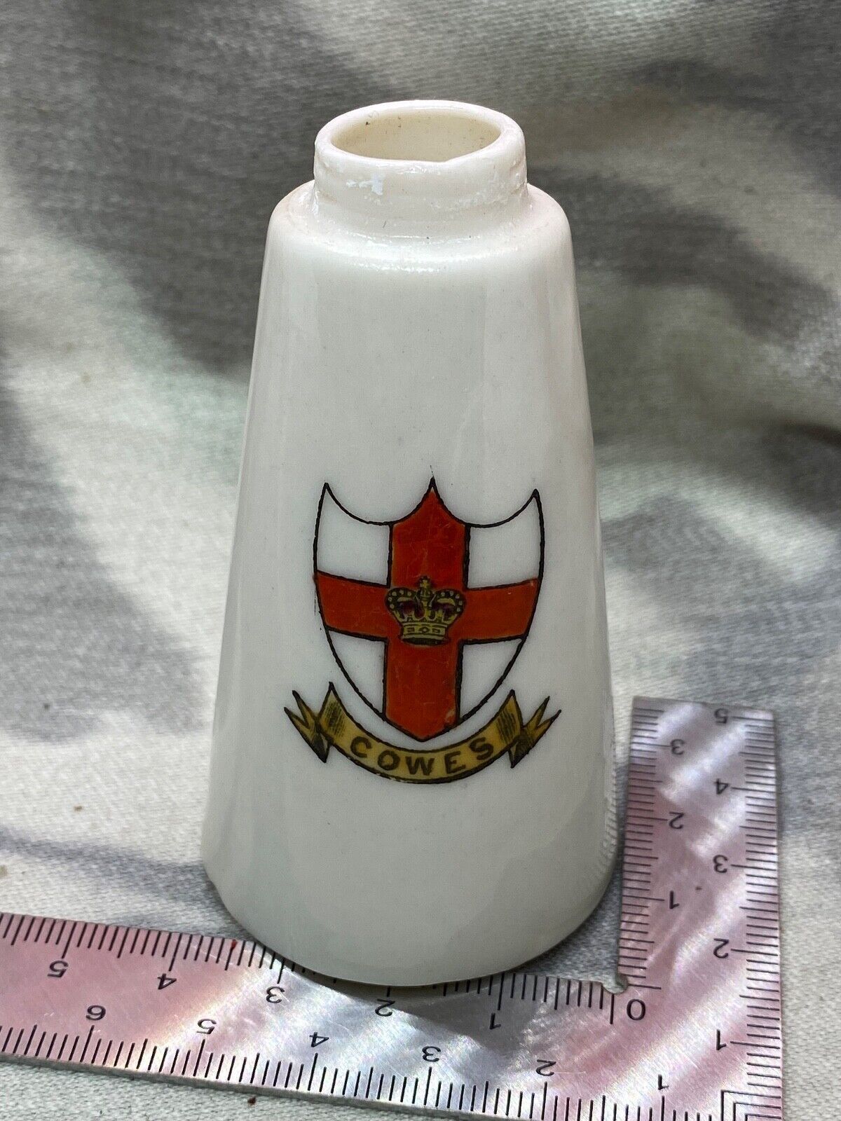 Original Vintage Crested China Ware Jug - COWES - Isle of Wight