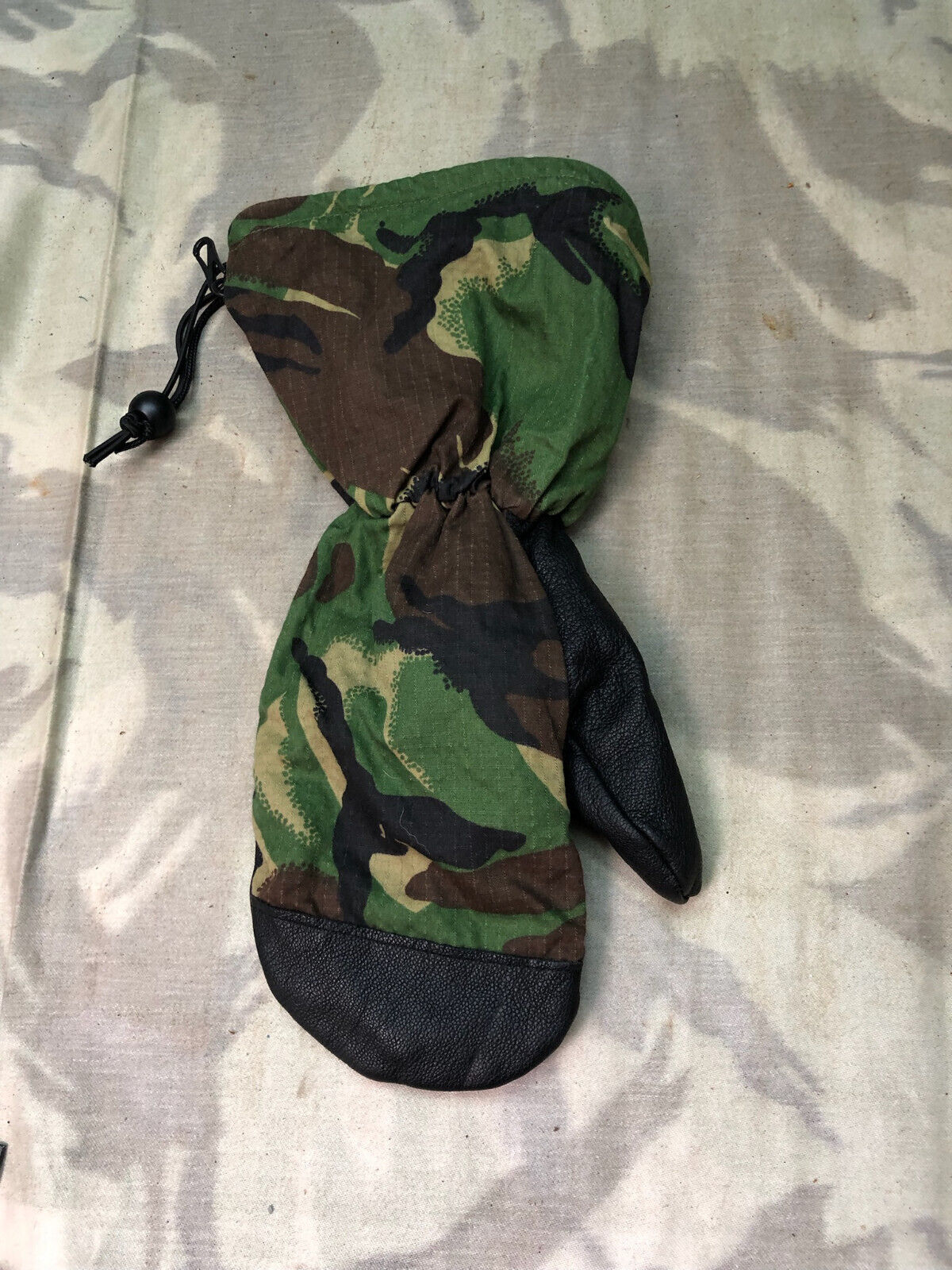 Genuine British Army DPM Camouflaged Goretex Inner Mitten Single - Size ...