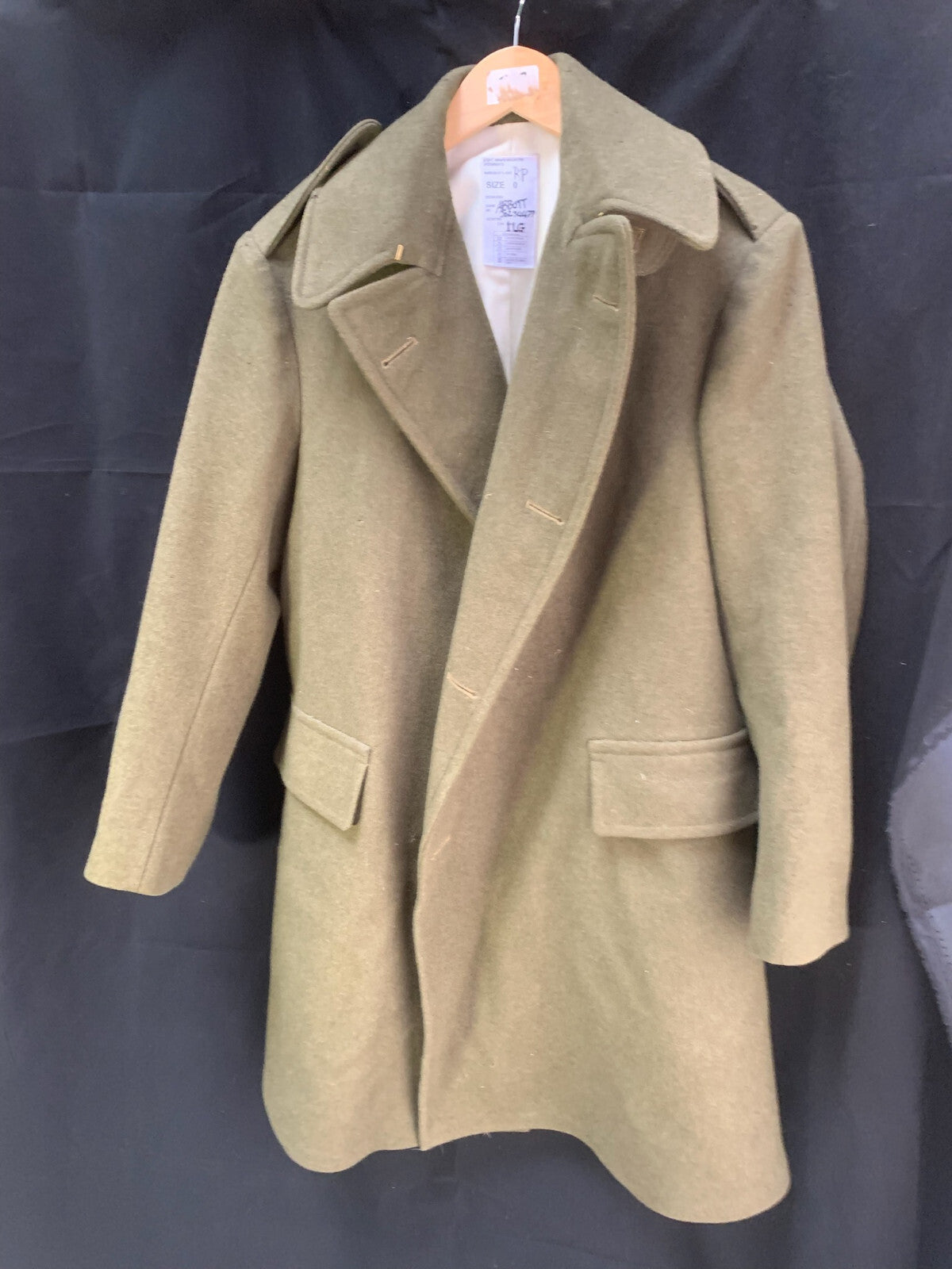 Genuine British Army Man's Mounted Regiment Khaki Greatcoat - 32" Chest ...