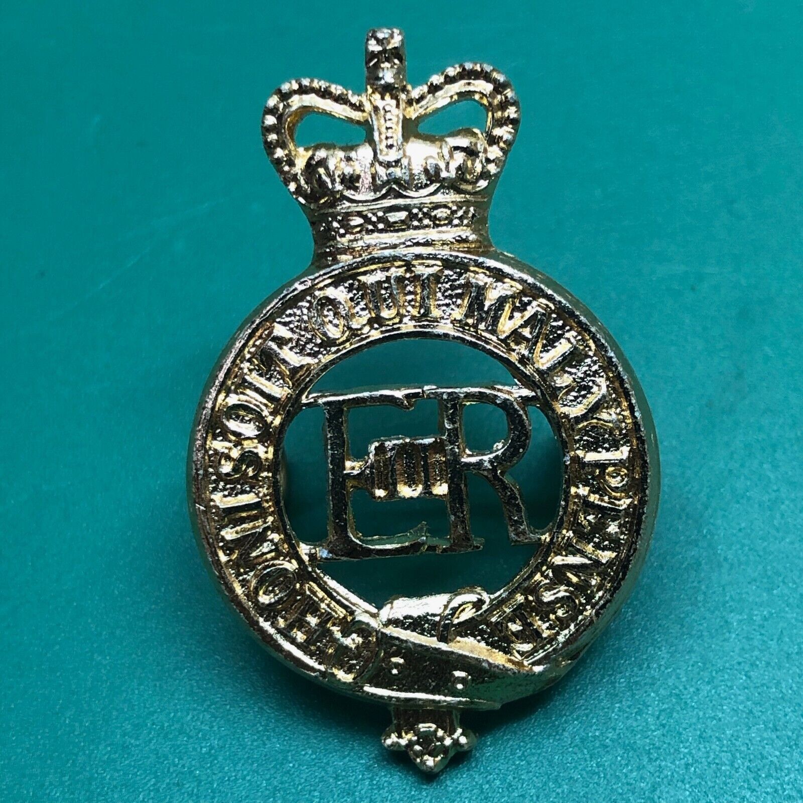 Genuine British Army Cap Badge - The Household Cavalry Regiment | For ...