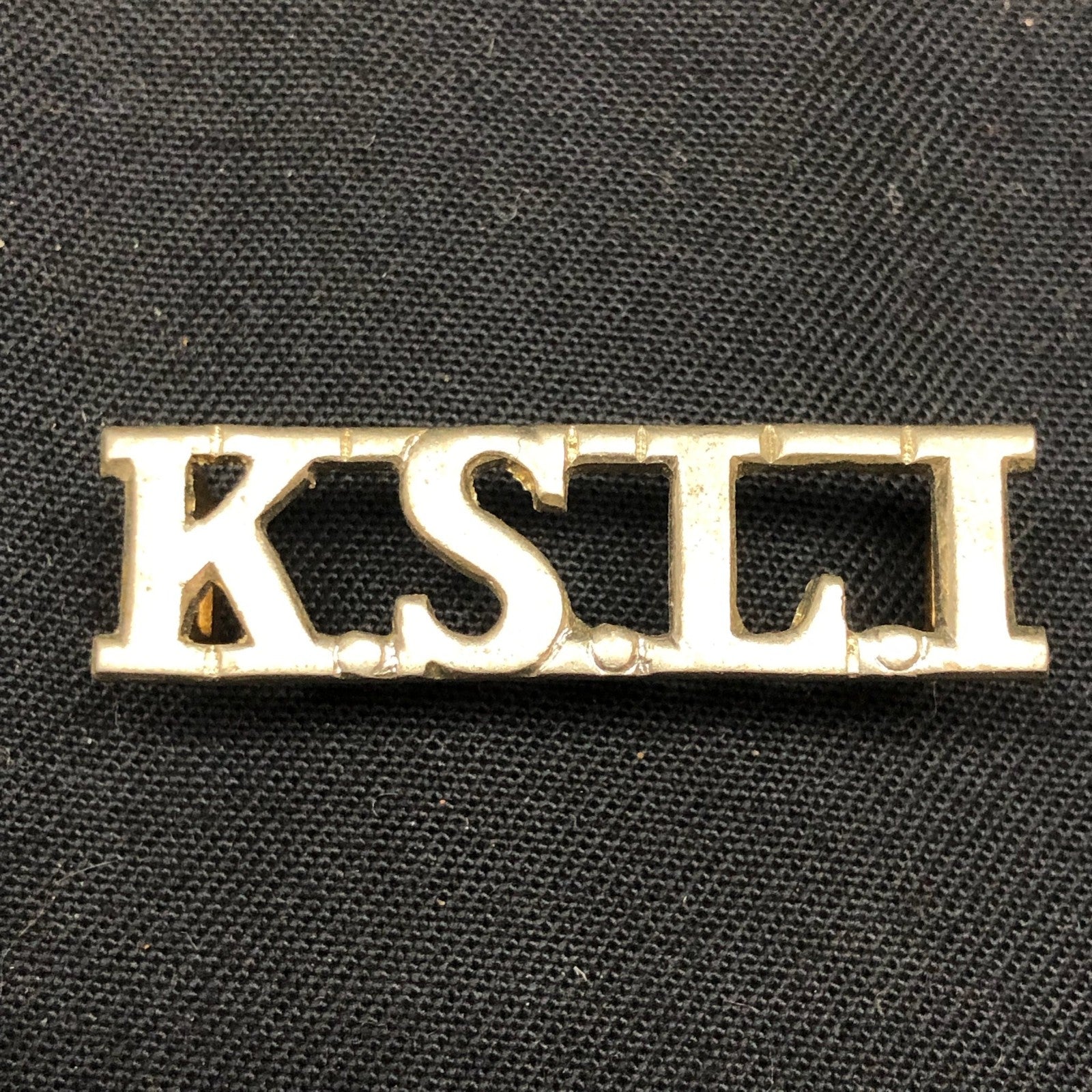 Original WW1 British Army Brass Shoulder Title KSLI King's Shropshire