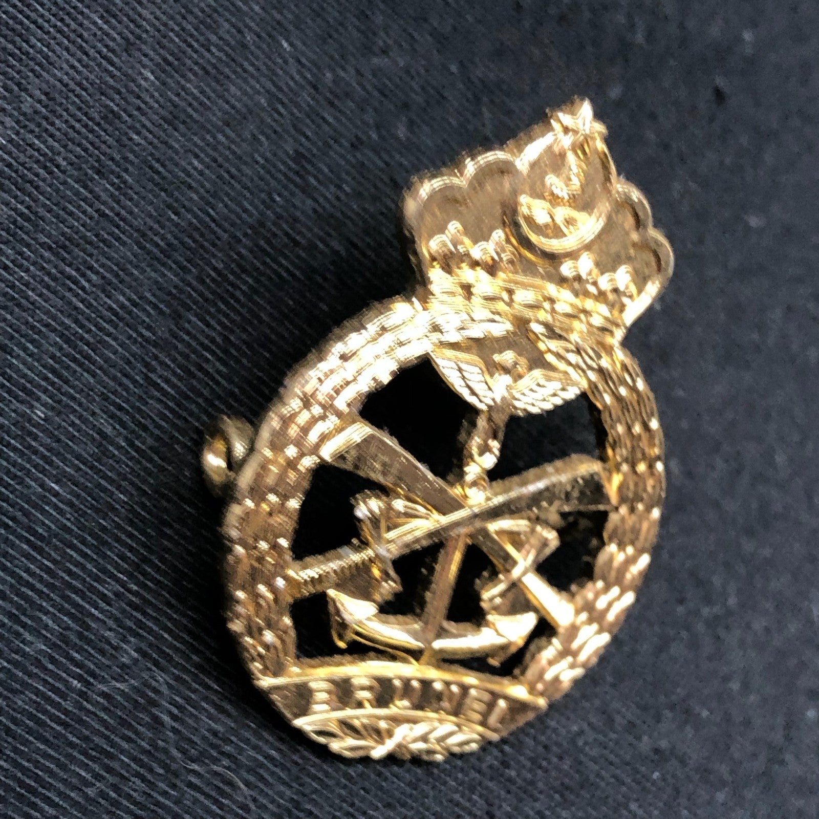 Original Army Cap Badge - Royal Brunei Armed Forces | For Sale | The ...