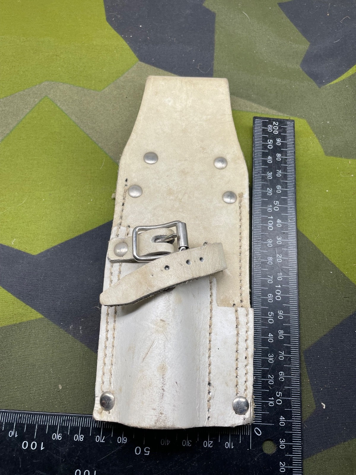 Original British Army White Frog with Buckle | For Sale | The Militaria ...