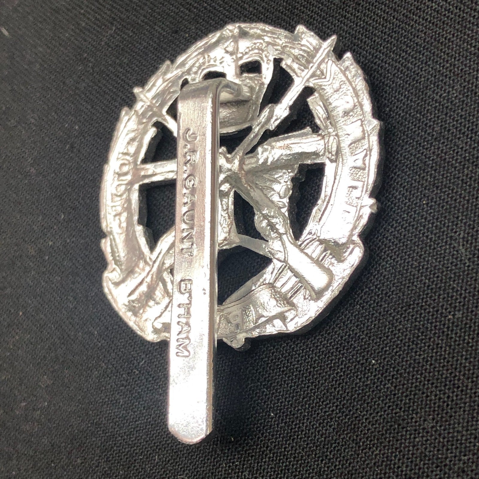 Original British Army Cap Badge - Small Arms School Corps | For Sale ...