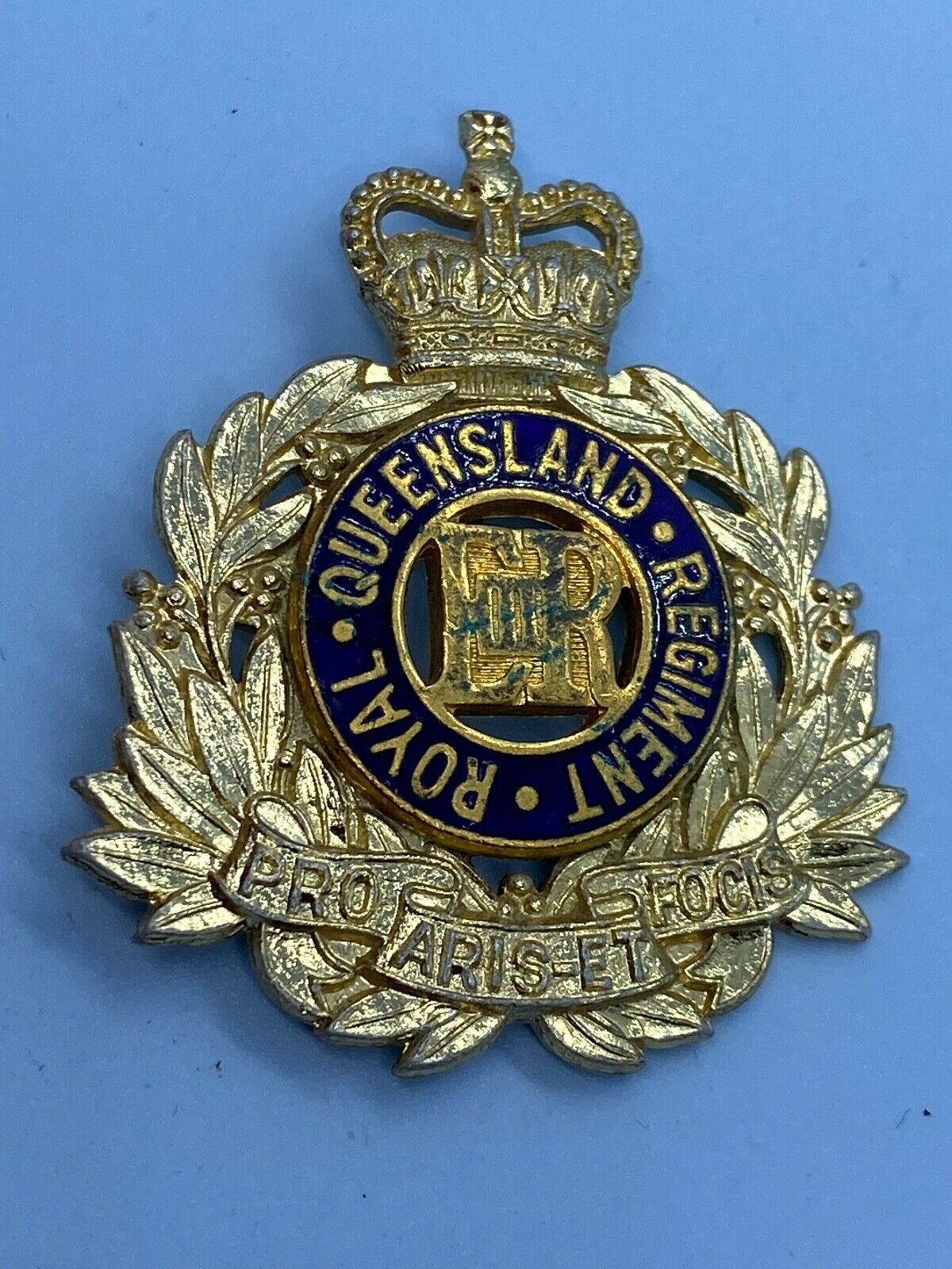 Original Australian Army Royal Queensland Regiment Cap Badge | For Sale ...