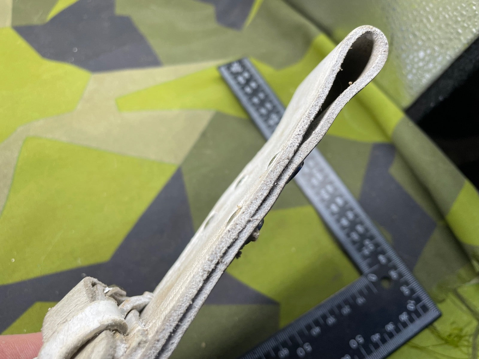 Original British Army White Frog with Buckle | For Sale | The Militaria ...