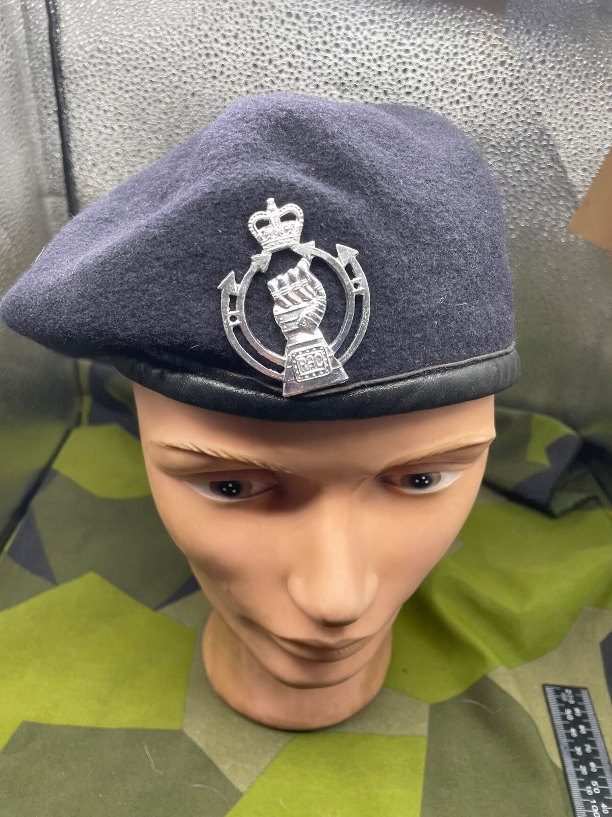 Original British Army Royal Armoured Corps Beret with Badge - Size 55cm ...