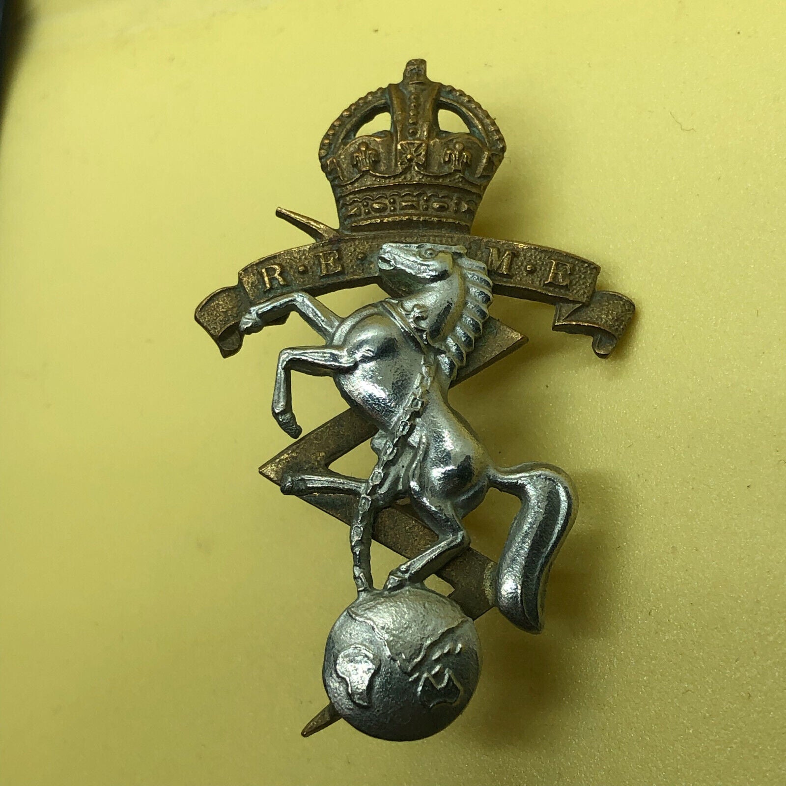 Original British Army Cap Badge - REME - Royal Electrical Mechanical ...