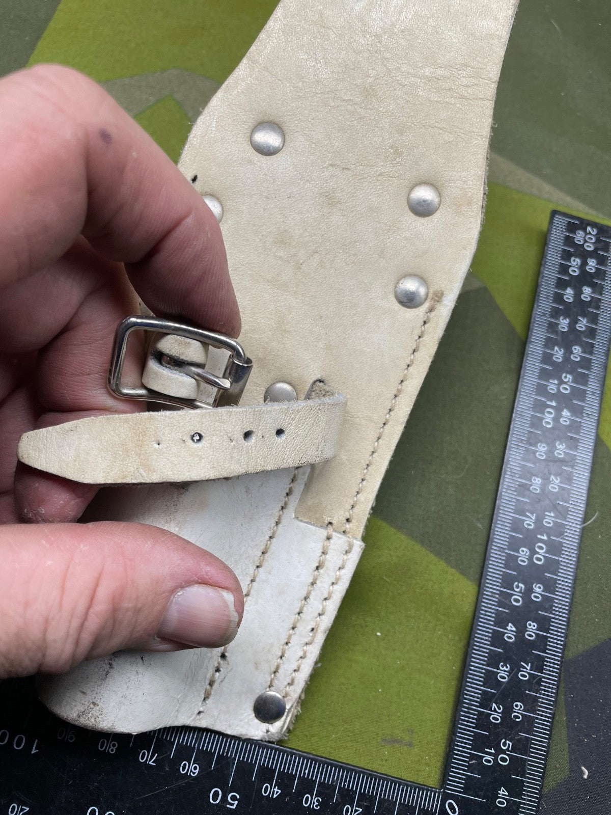 Original British Army White Frog with Buckle | For Sale | The Militaria ...