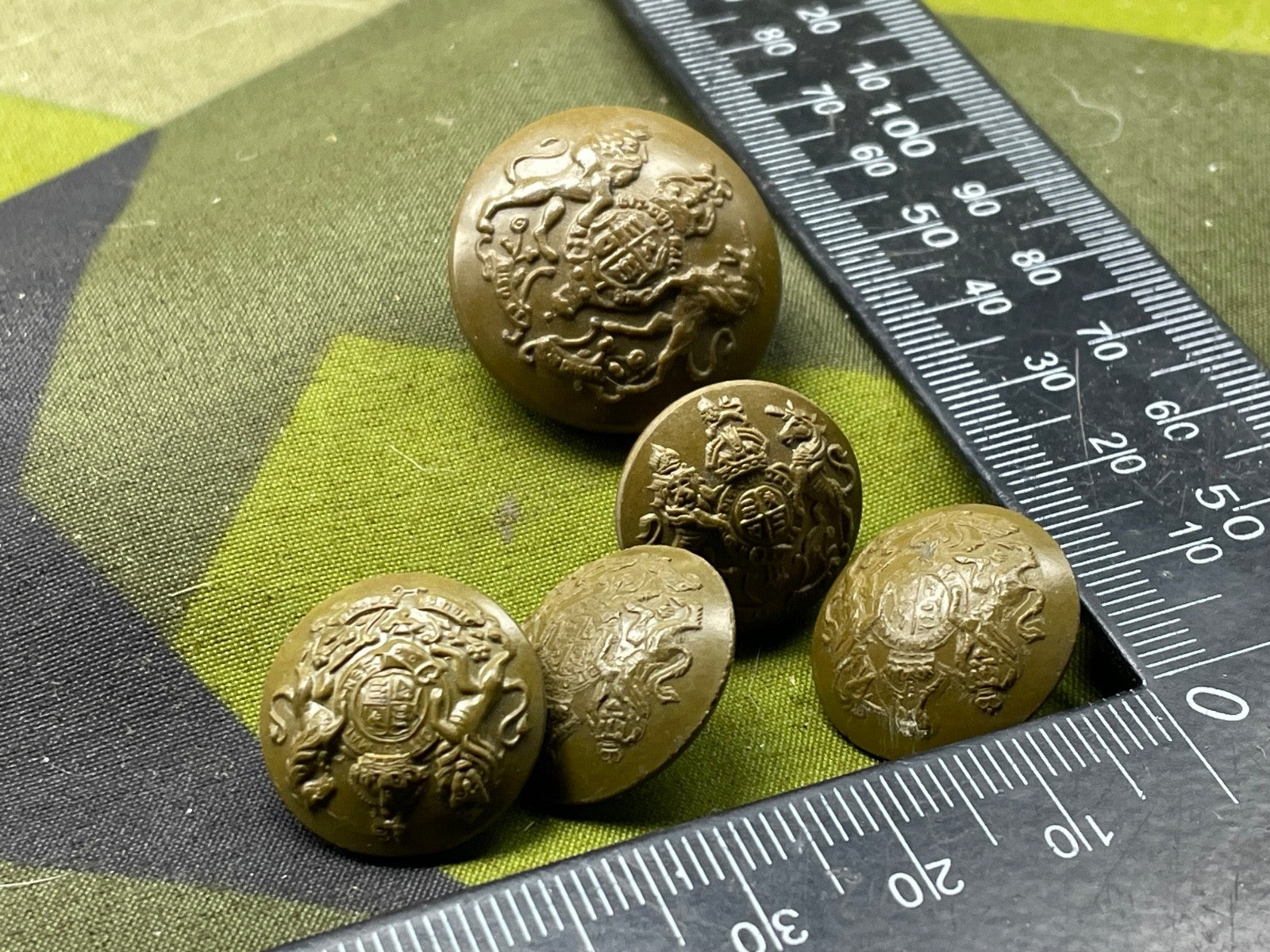 Original Small Group of WW2 British Army Economy Pattern Tunic Buttons ...