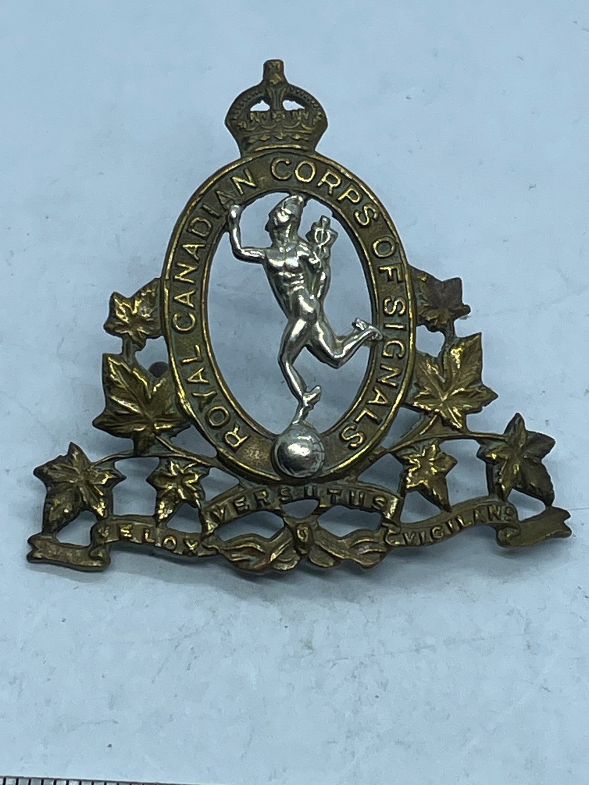 Original Canadian Army - Royal Canadian Corps of Signals Cap Badge ...