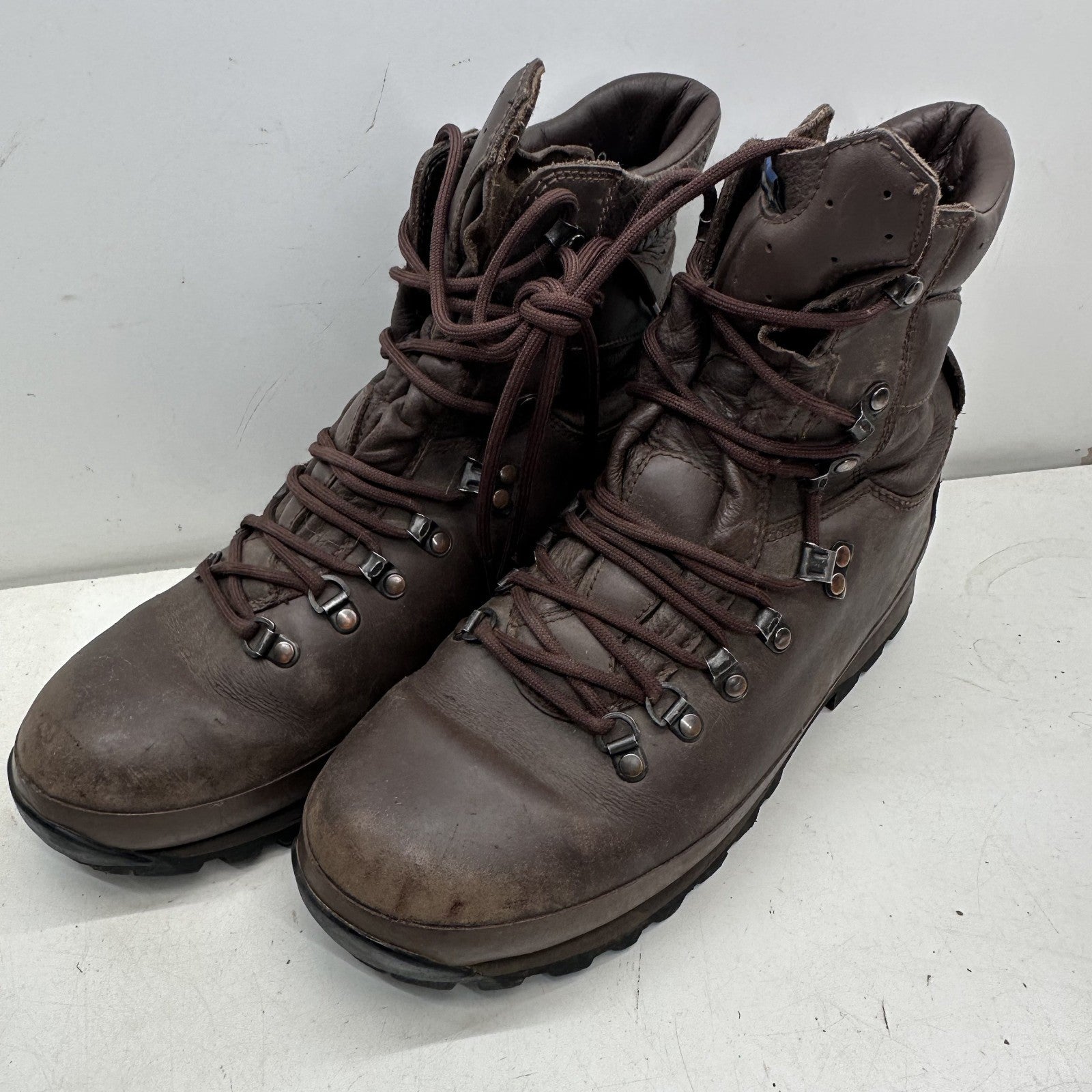 British Army Brown Leather Combat Boots - Altberg Defender - Size UK 9 ...