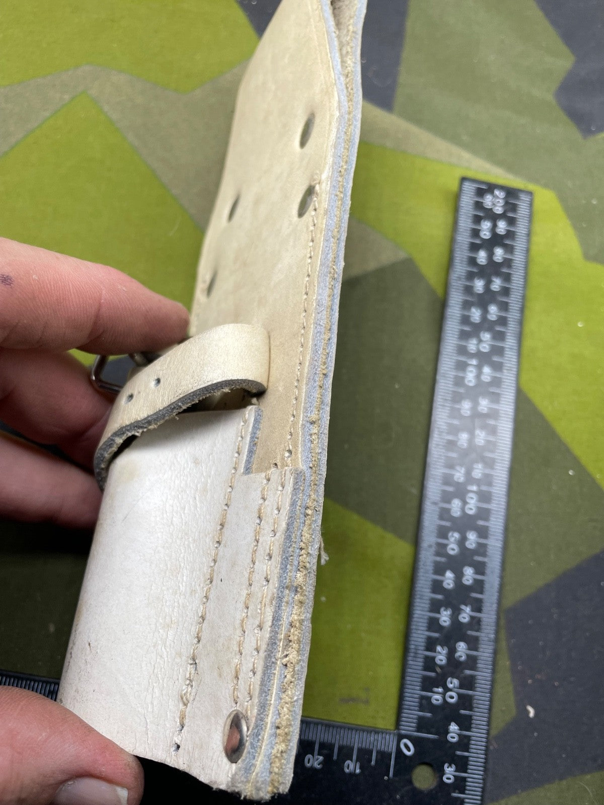 Original British Army White Frog with Buckle | For Sale | The Militaria ...