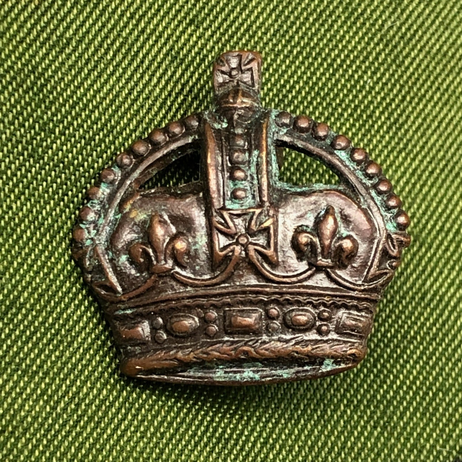 Original WW1/WW2 British Army Rank Crown