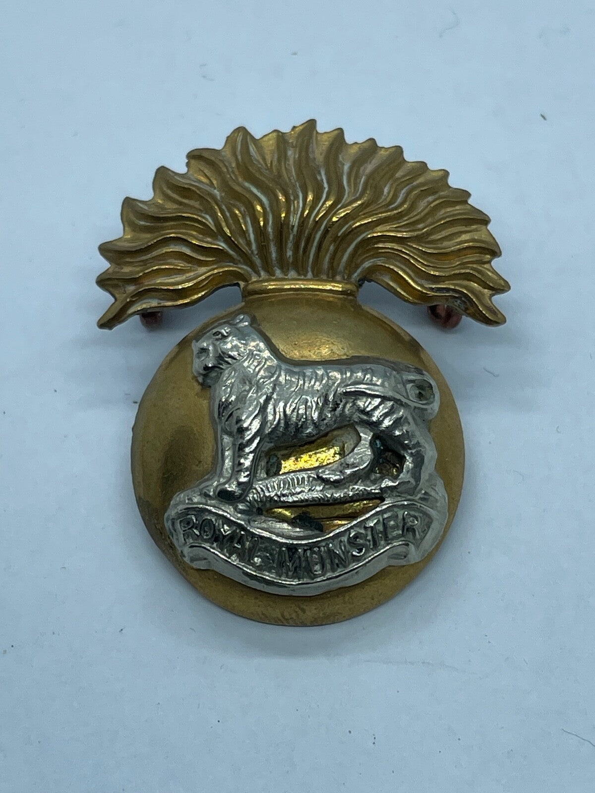 Original WW1 British Army Royal Munster Fusiliers Cap Badge | For Sale ...
