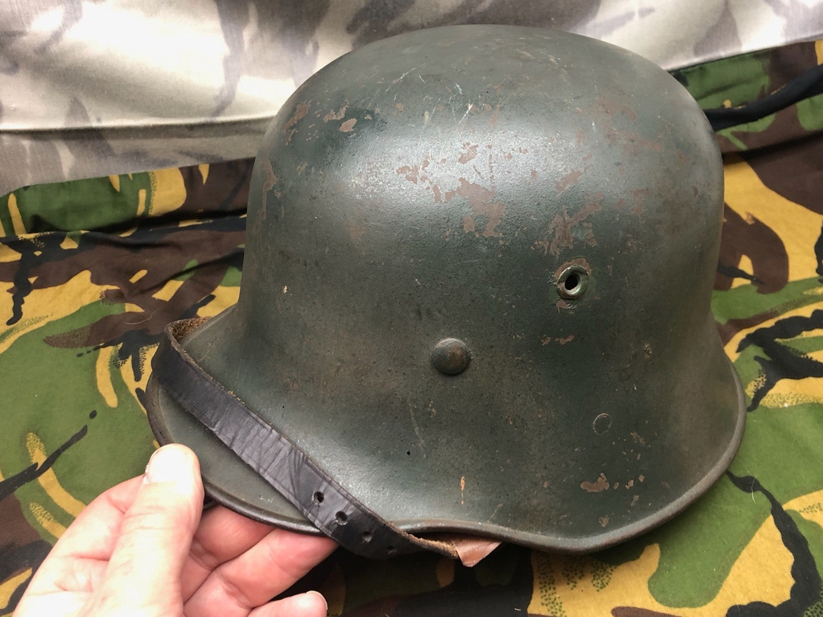 Original WW1 / WW2 German Transitional M16 Helmet - Rare Variation KM