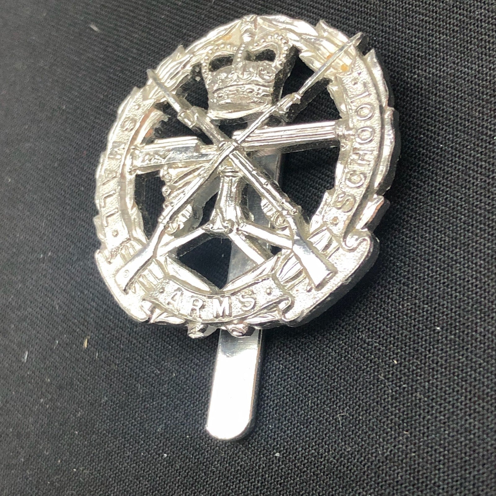Original British Army Cap Badge - Small Arms School Corps | For Sale ...