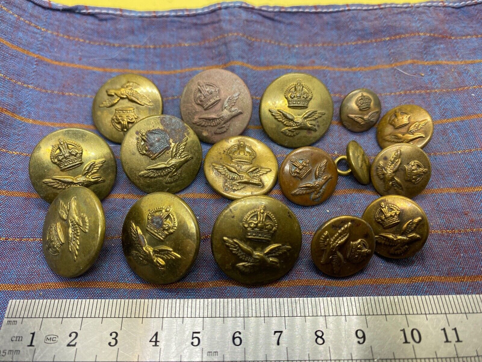 Original WW2 British Royal Air Force RAF King's Crown Uniform Buttons ...