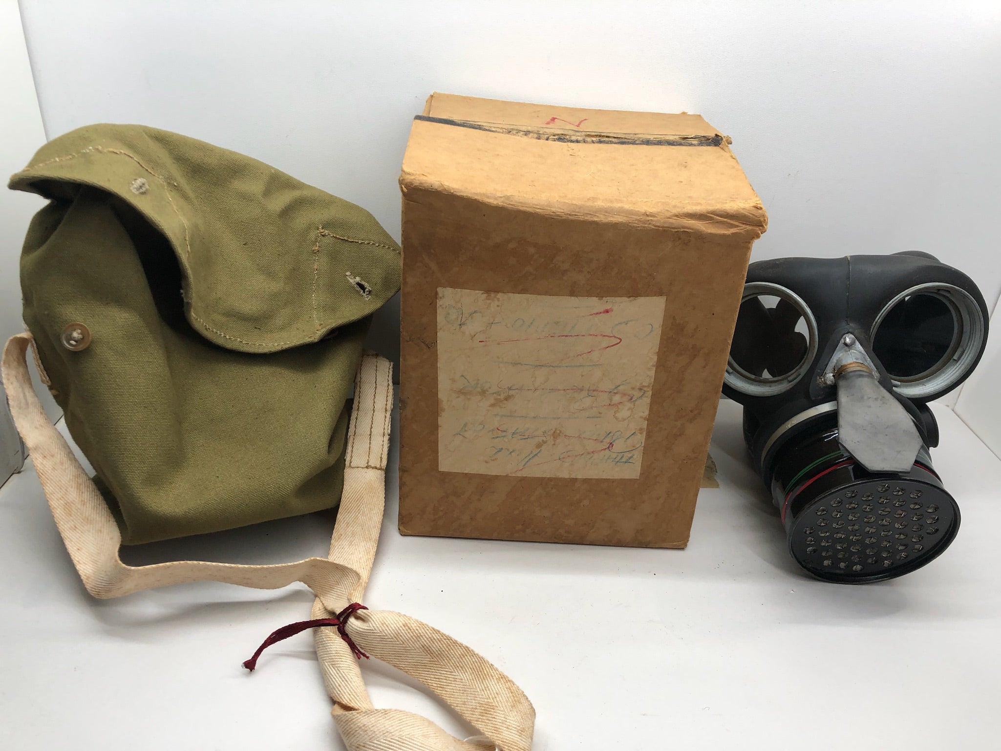 Original WW2 British Home Front ARP Warden Gas Mask - Bag & Issue Box ...