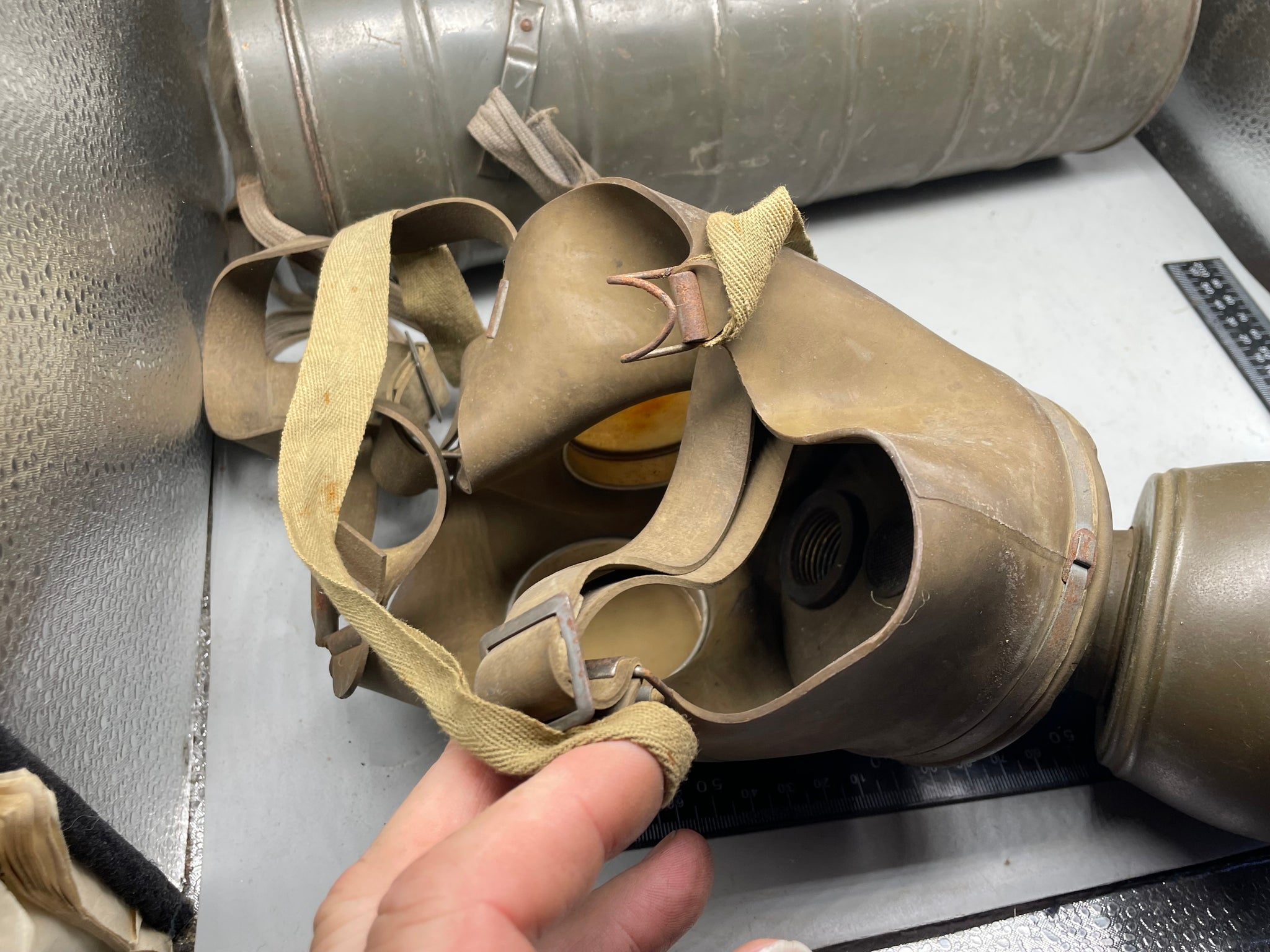 Original French / Belgium L702 Model Gas Mask in Tin | For Sale | The ...