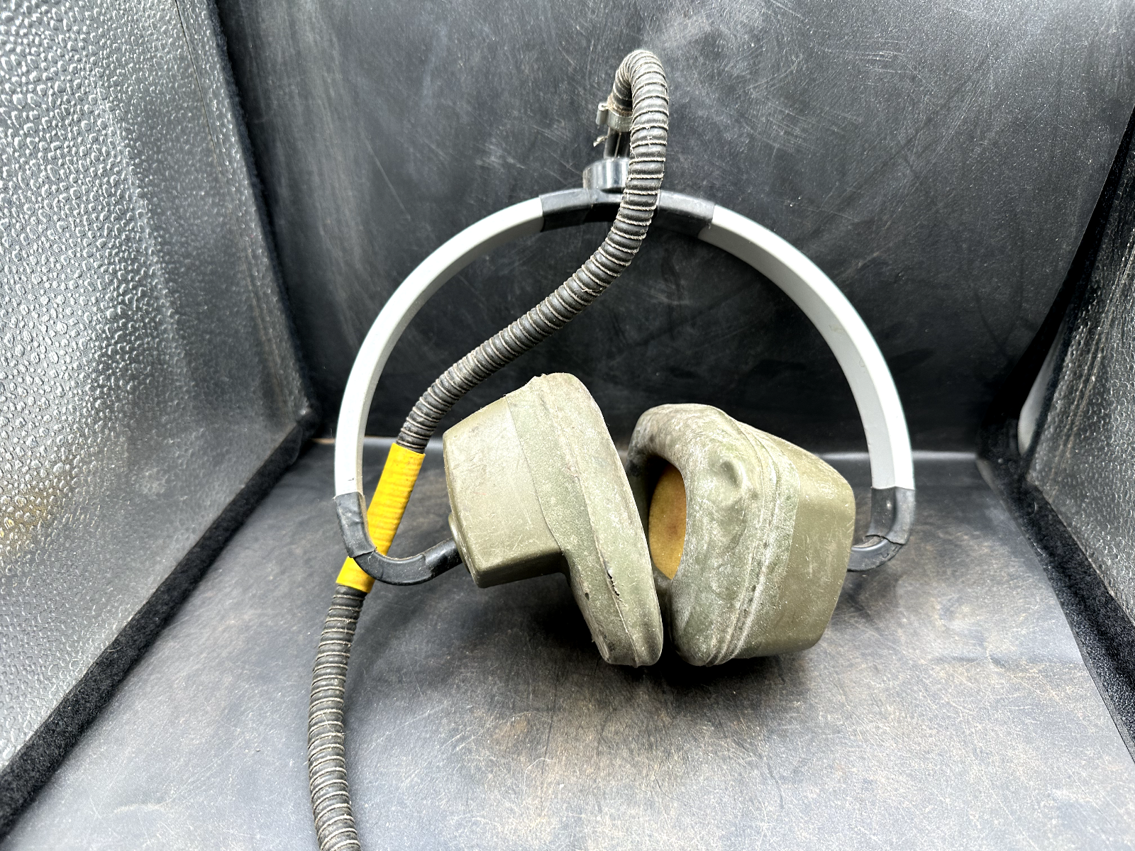 Original British Army AFV / Air Crew Breifing Headset - FV2023759 – The ...