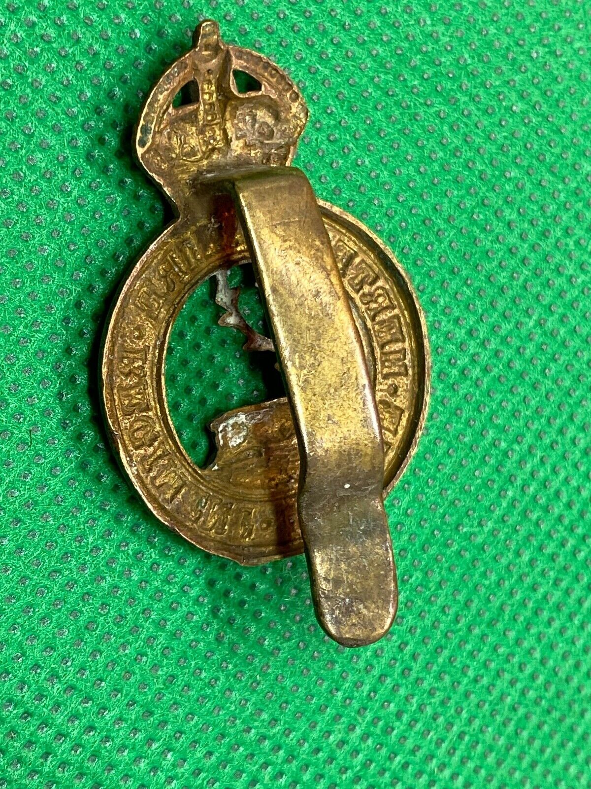Original British Army WW1 / WW2 The Hertfordshire Regiment Cap Badge ... Original British Army WW1 / WW2 The Hertfordshire Regiment Cap Badge ...
